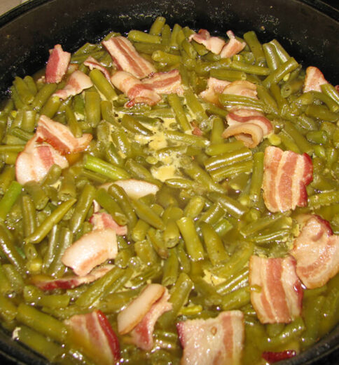 Southern Green Beans - Easy and Delicious! | Southern Food and Fun