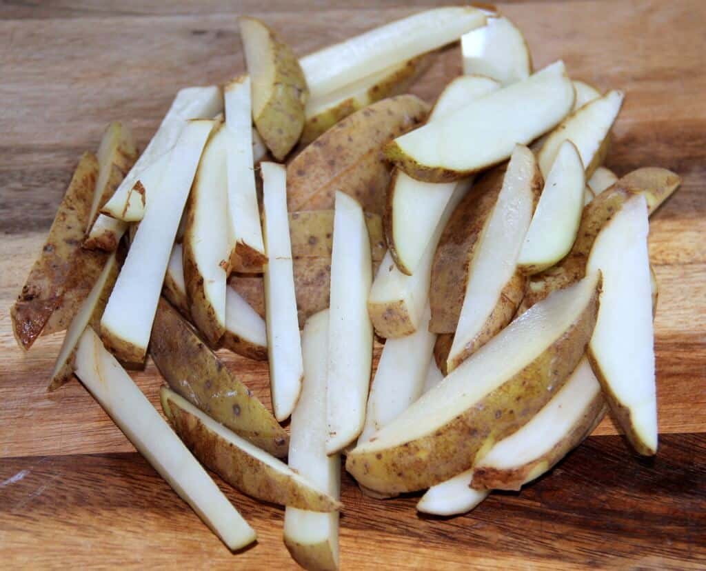 Oven-Roasted French Fries — Spicy, Crispy, Delicious!