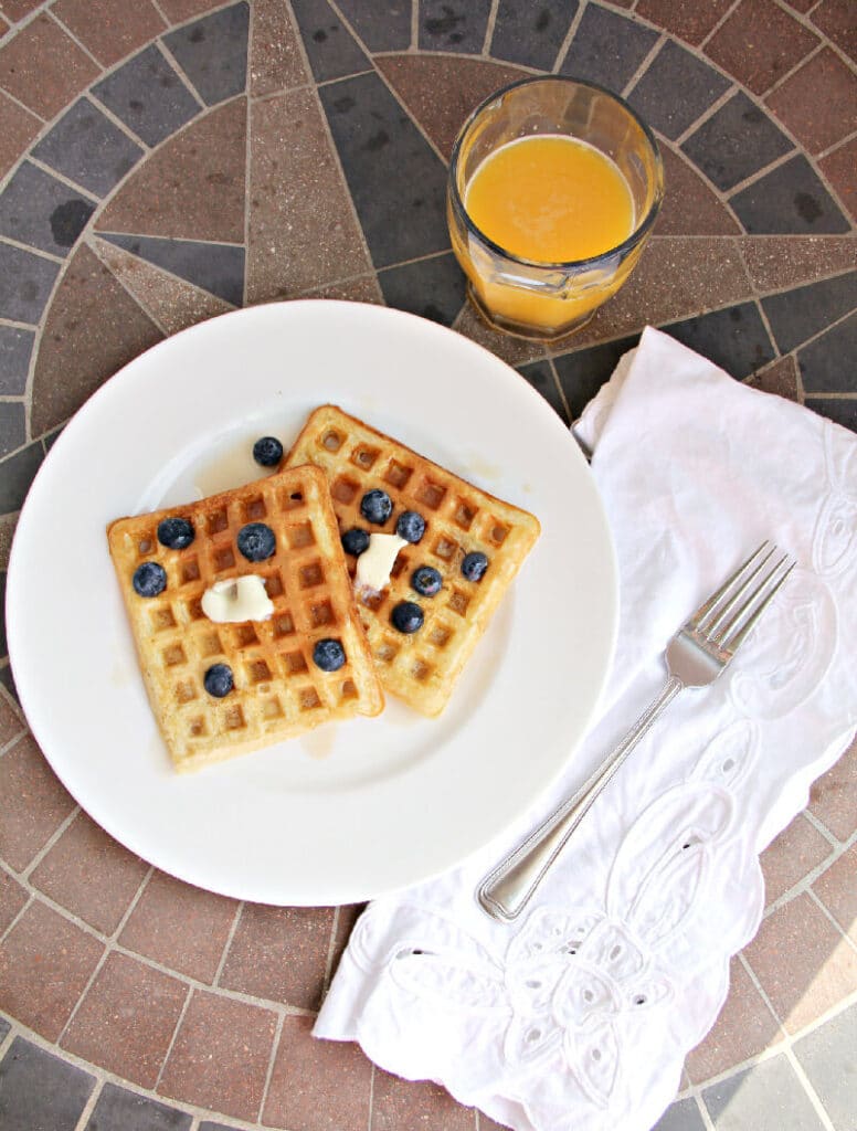Buttermilk Waffles - Just like the diner! | Southern Food and Fun