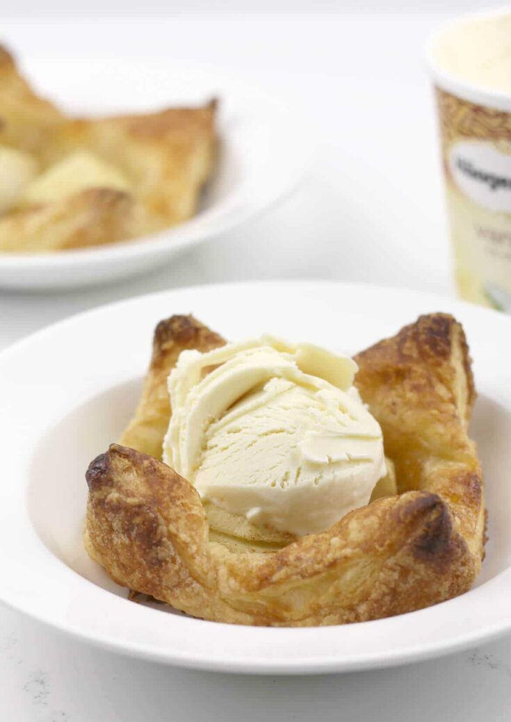 Apple Tarts -- Easy Weeknight Dessert! | In a Southern Kitchen