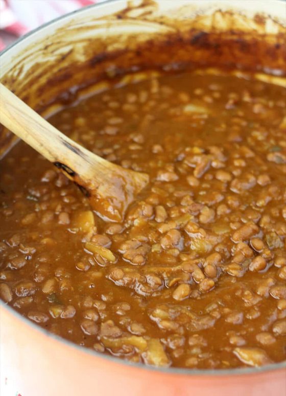 Southern Baked Beans -- Easy Potluck Dish | Southern Food and Fun