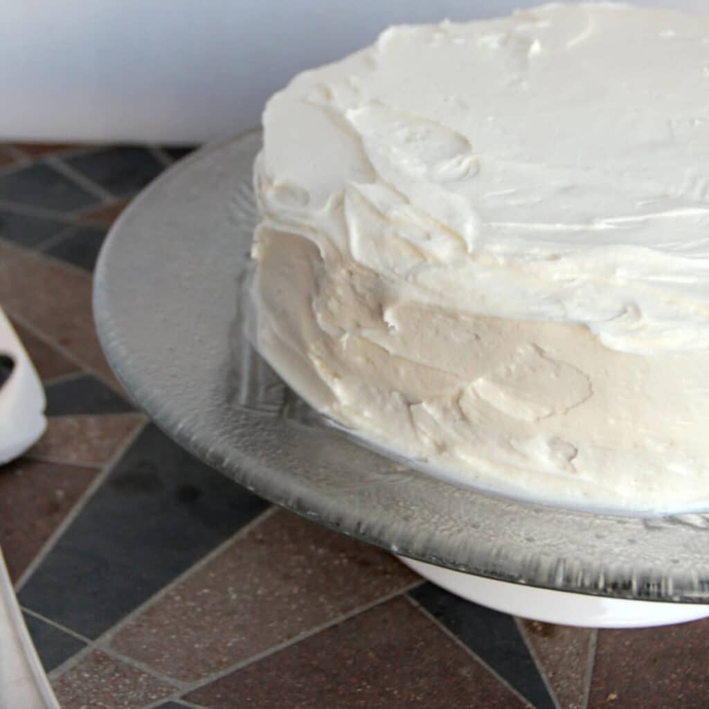 Easy Buttercream Frosting -- Toss the Cans and Make Homemade!
