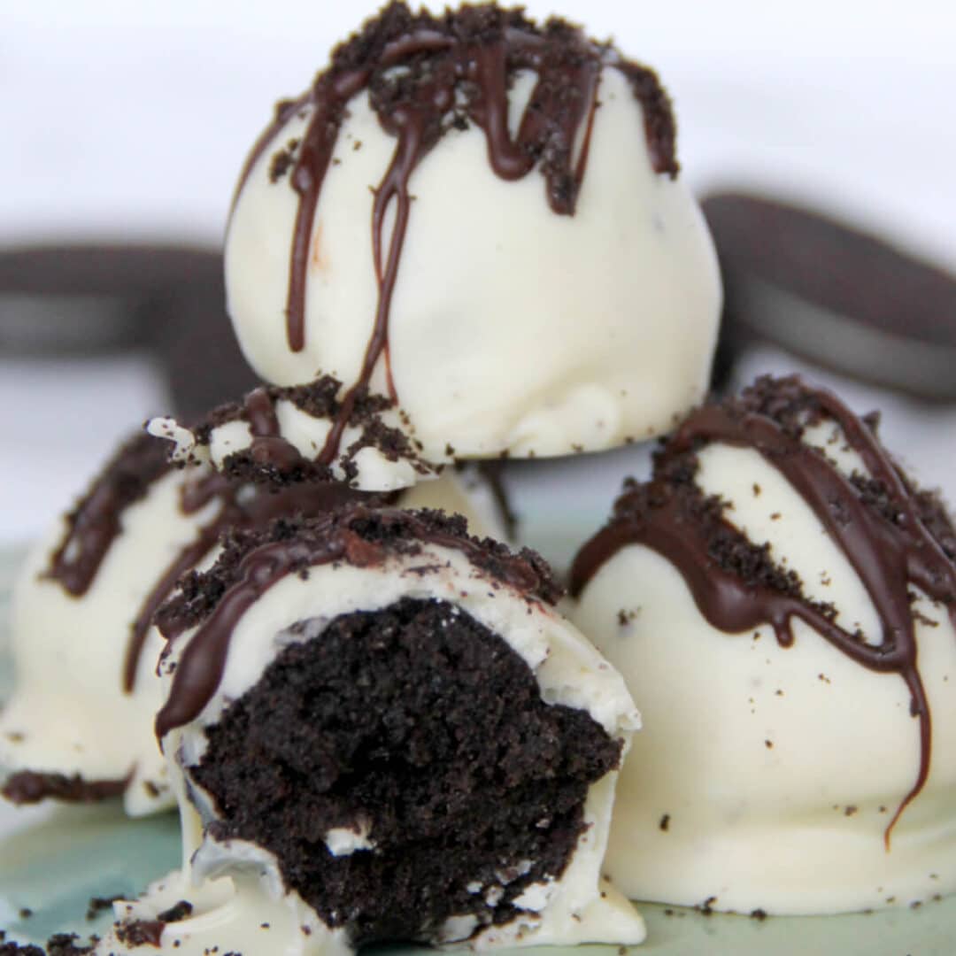 No Bake Oreo Balls | Make with White or Dark Chocolate