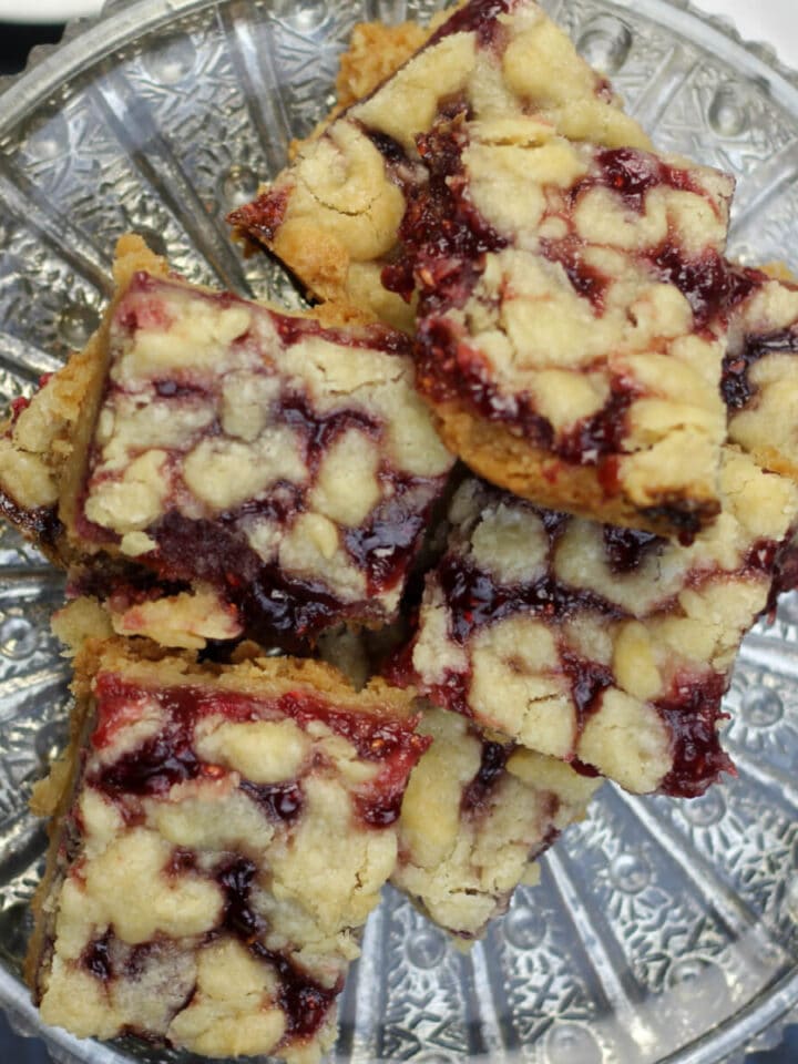Butternut Squash Soup with Apples and Caramelized Onions!