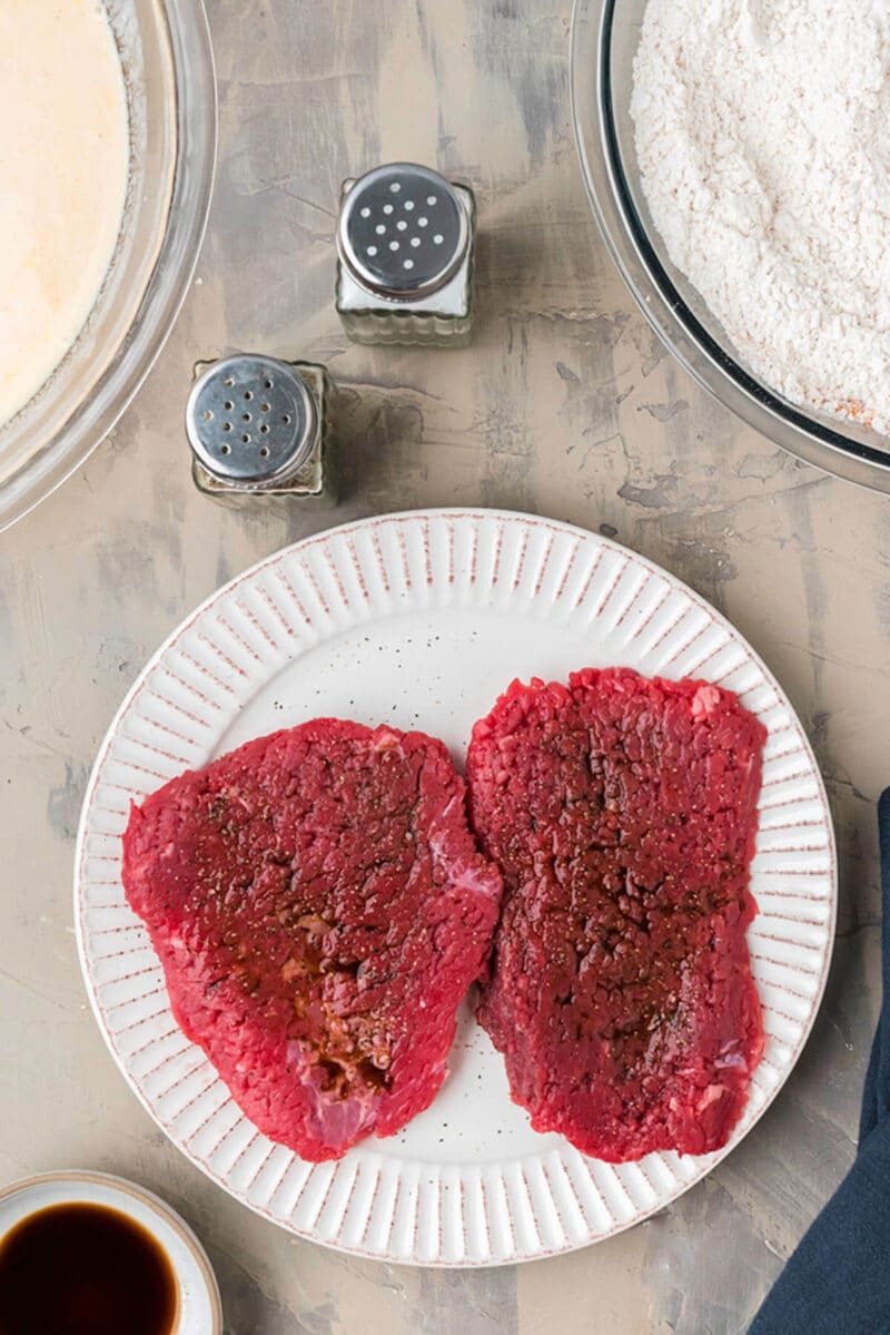 Cube Steak Recipe (Quick & Easy!)