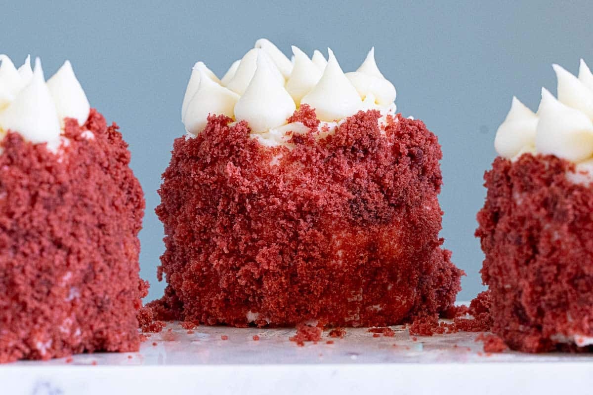 Mini Red Velvet Cakes - Southern Food and Fun